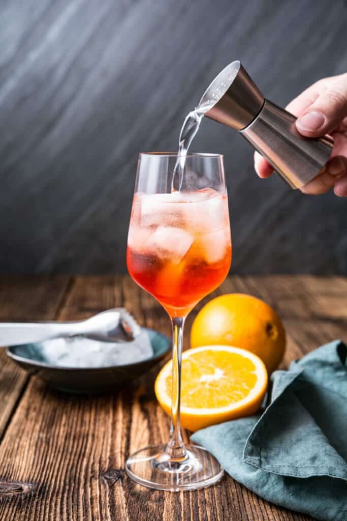Aperol Spritz - Twist and Toast