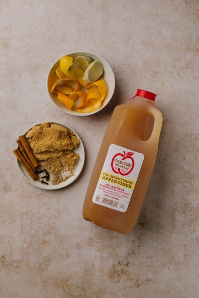 Spiced Apple Cider Cocktails (Mulled Cider) - Twist and Toast