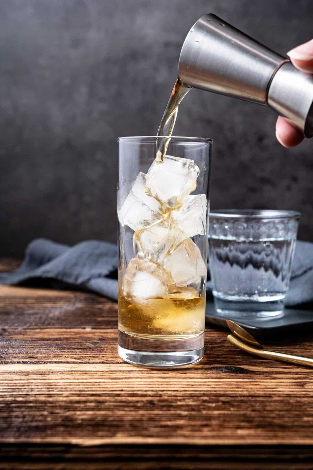 7 and 7 Cocktail - Twist and Toast