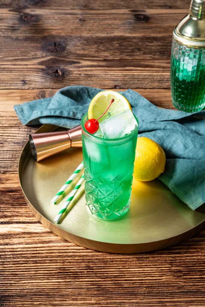 LA Water Cocktail - Twist and Toast