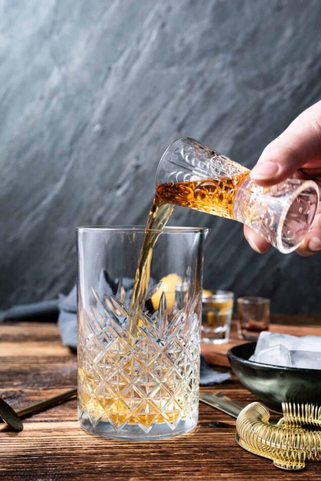 Dry Manhattan - Twist and Toast