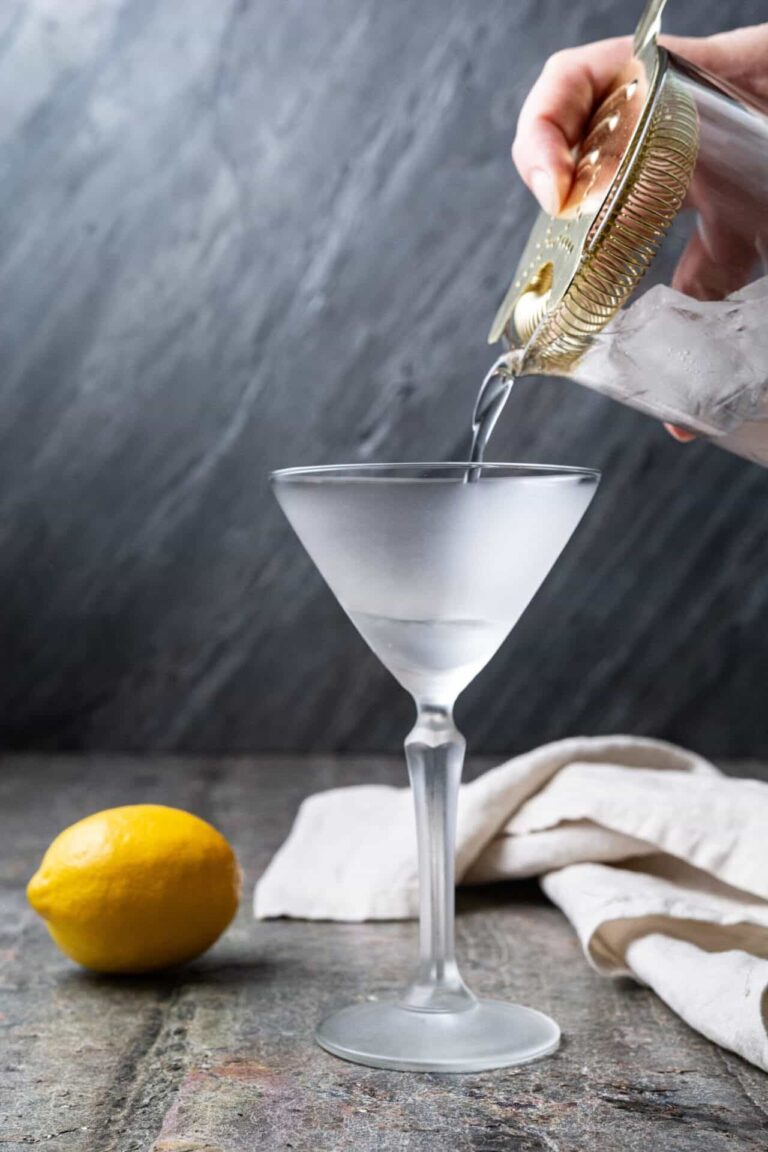 Vodka Martini - Twist and Toast