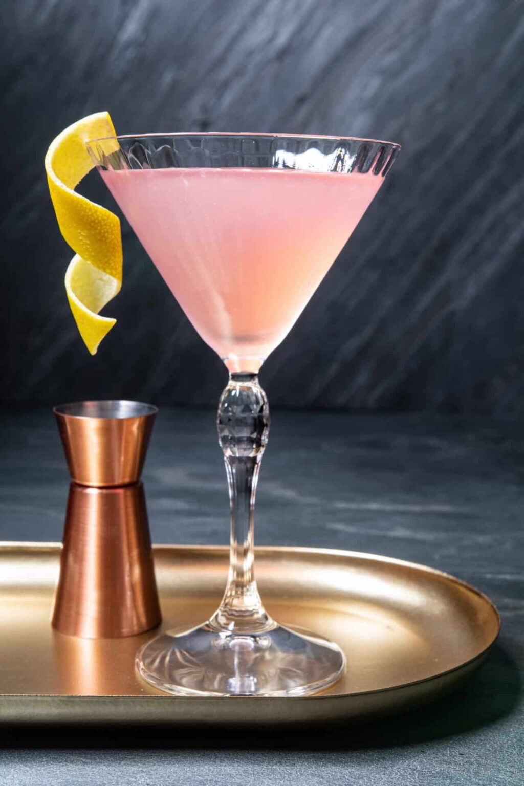 Tay-Tini Cocktail (Taylor Swift's Cosmopolitan Twist) - Twist and Toast