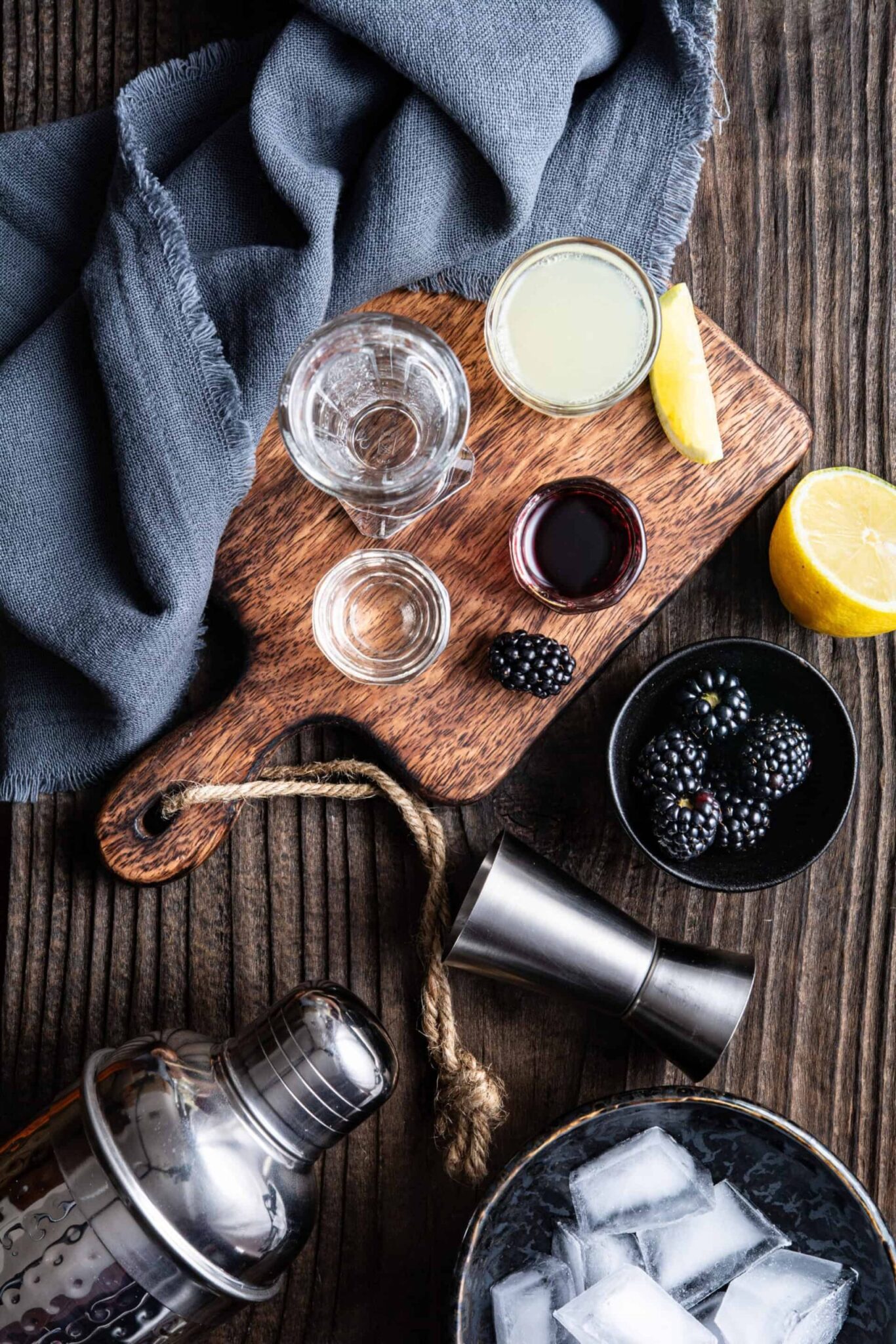 Bramble Cocktail - Twist and Toast