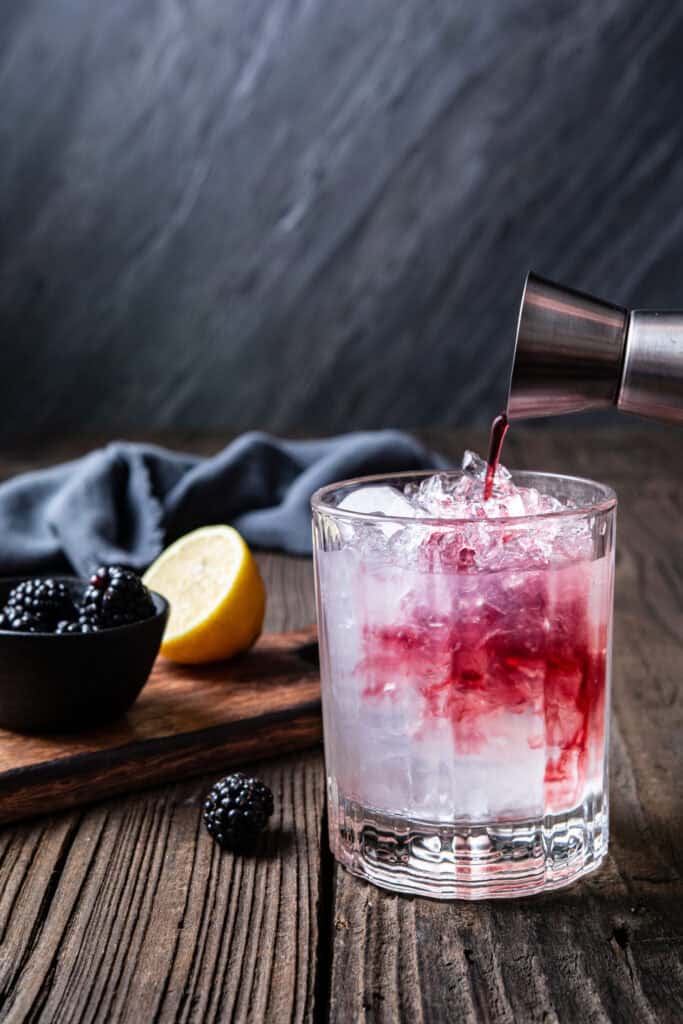 Bramble Cocktail - Twist and Toast