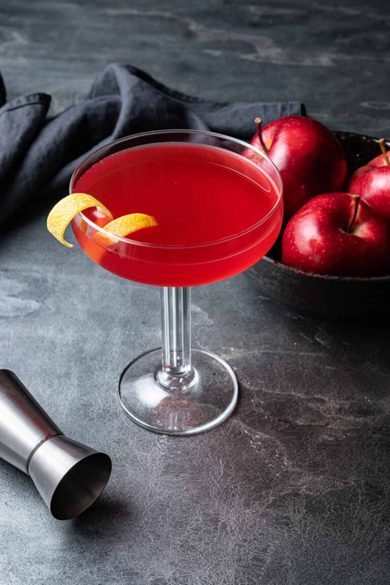 Jack Rose Cocktail - Twist and Toast