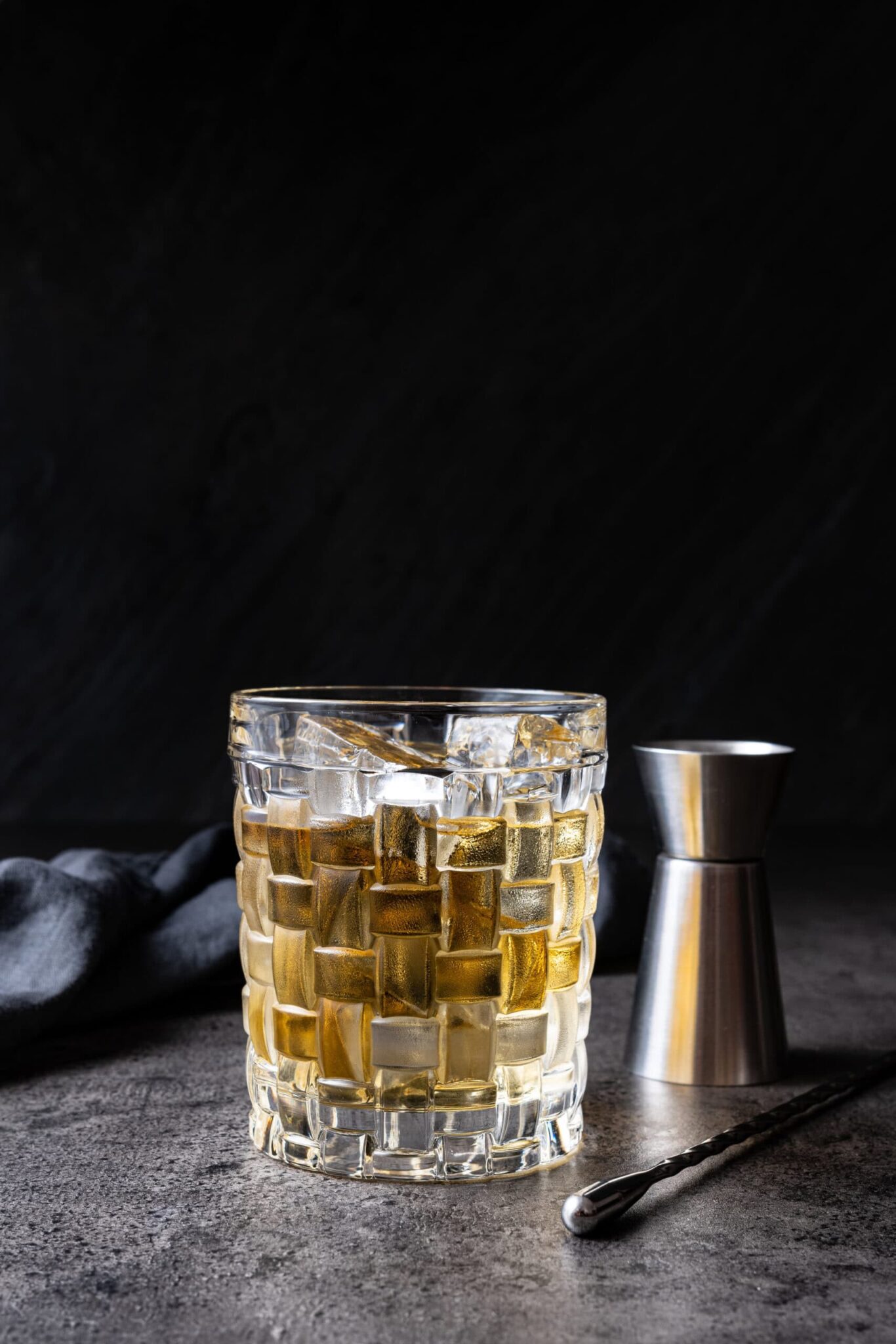 Whisky Mac - Twist and Toast